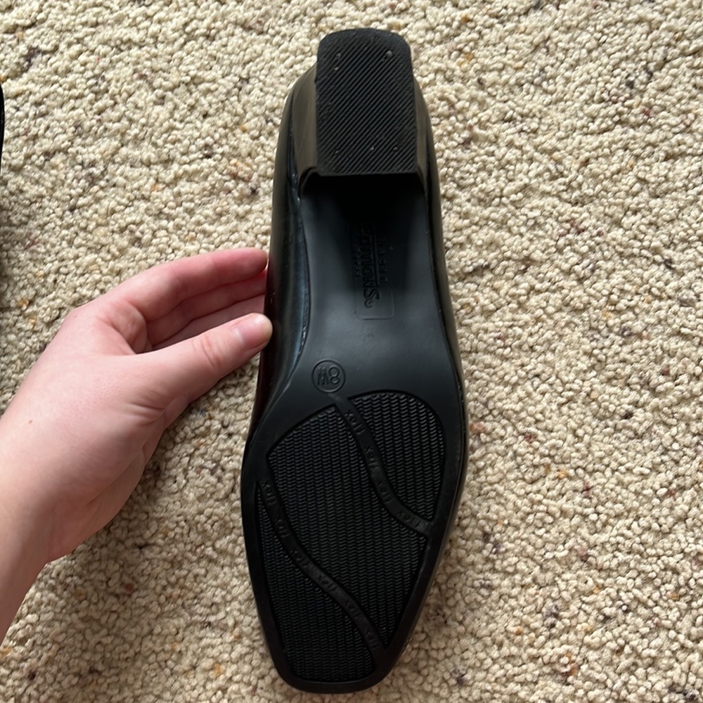 Basic Editions Dress Shoes - Gem